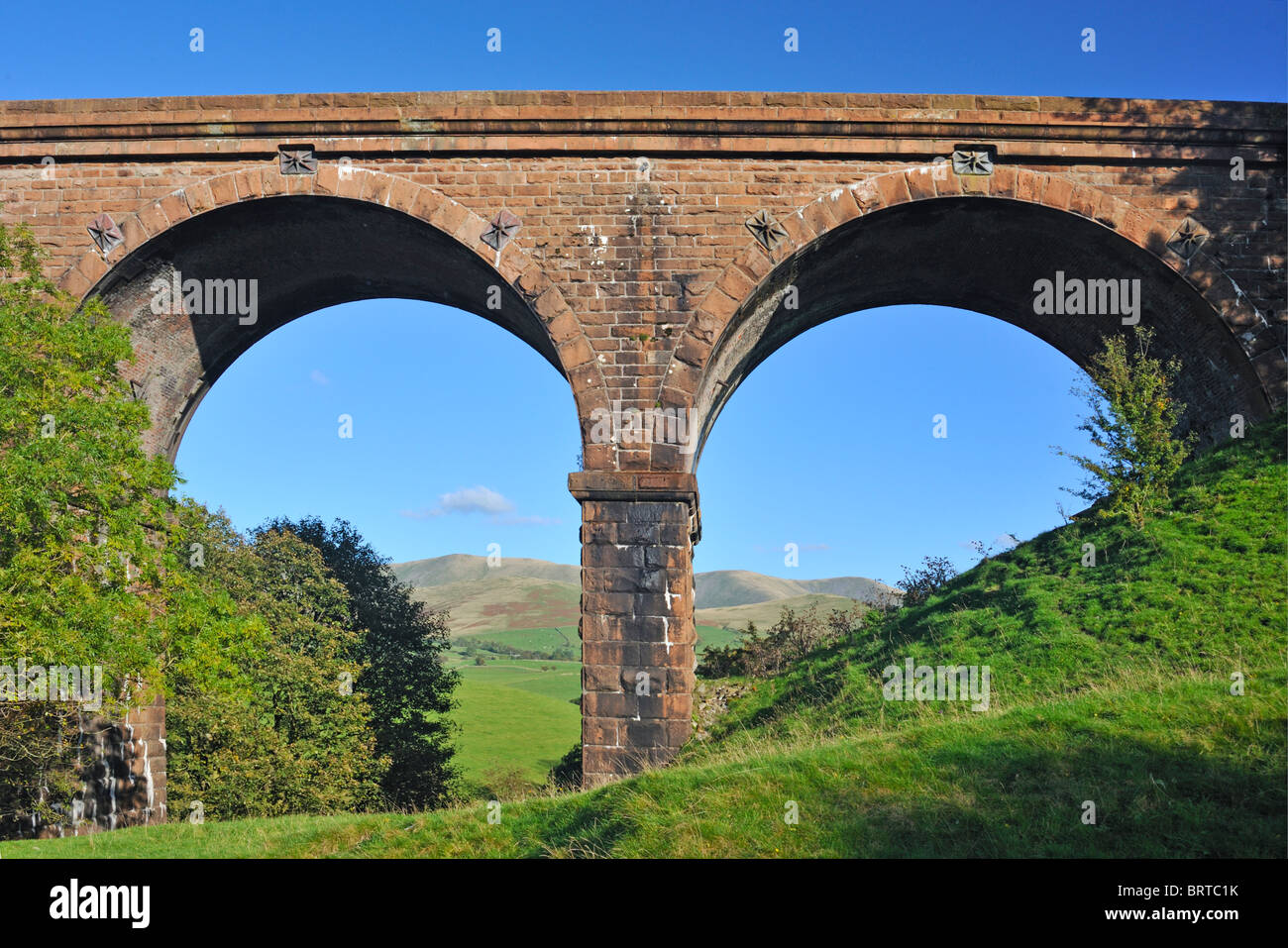 Lowgill Railway Viaduct and the Howgill Fells. Cumbria, England, United ...