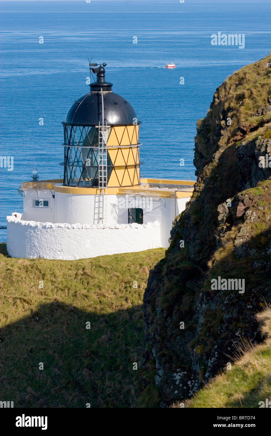 St abbs lighthouse berwickshire scotland hi-res stock photography and images - Alamy