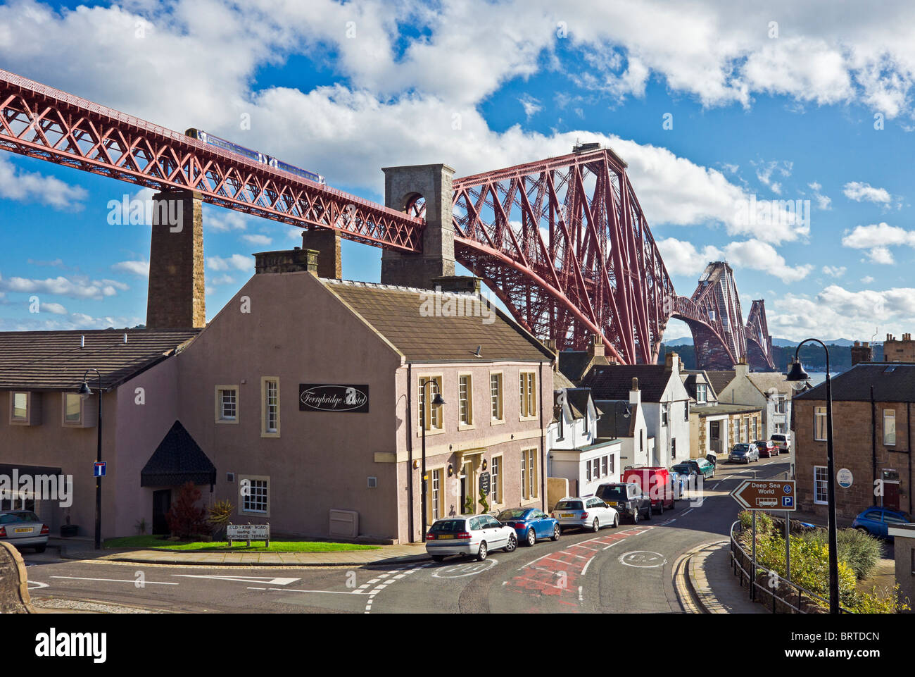 The famous Forth Rail Bridge linking North Queensferry with Queensferry ...