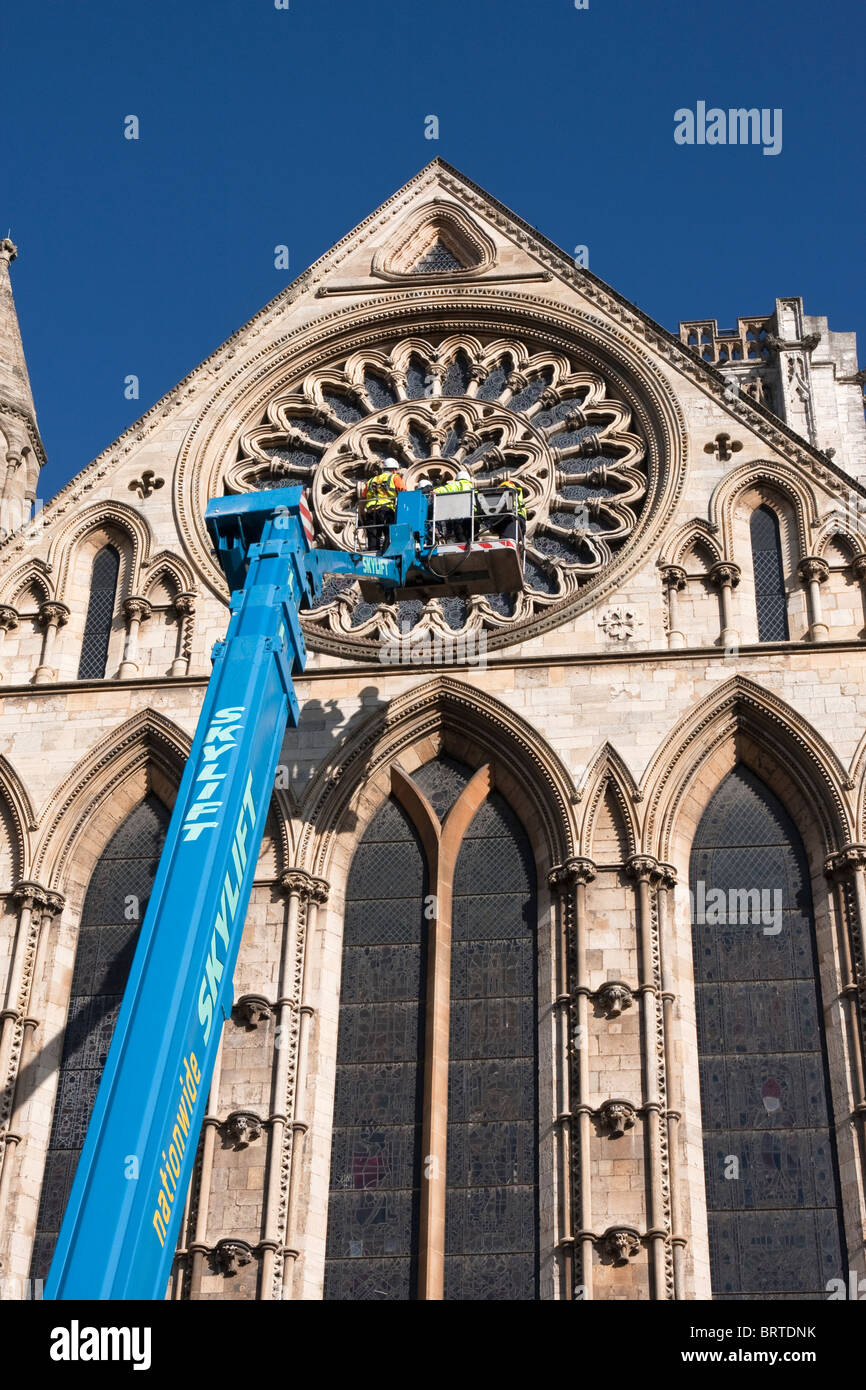 Work people using skylift survey hi-res stock photography and images ...