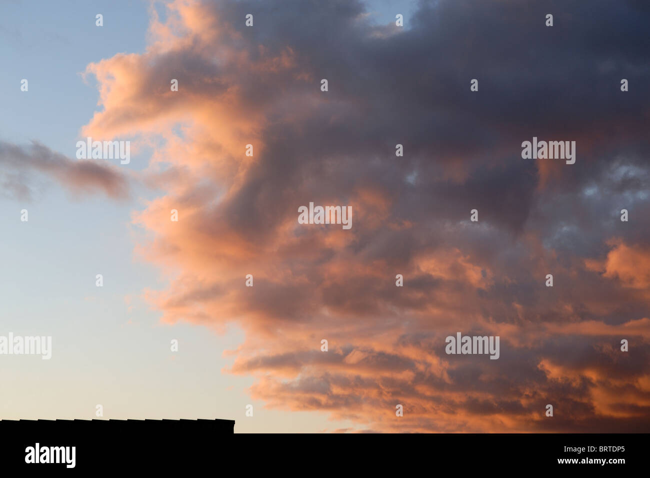 DRAMATIC SUNSET CLOUDS Stock Photo - Alamy