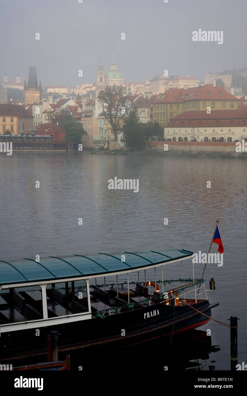 Vltava waterfront hi-res stock photography and images - Alamy