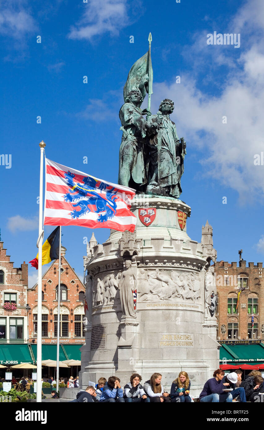 Flemish Heroes bronze statue, Grand Place, Bruges, Belgium, Europe ...