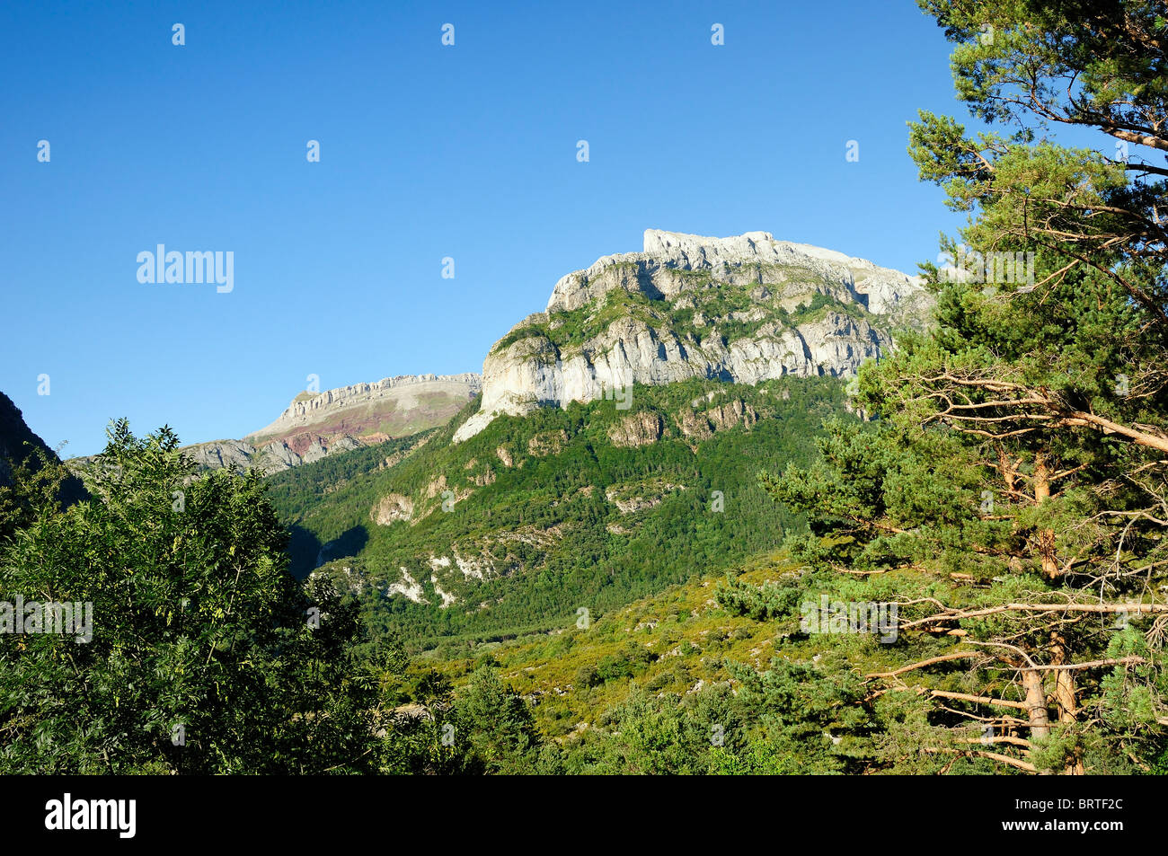 Pena d'Aguerri and Castillo d'Acher karst limestone peaks, Pyrenees ...