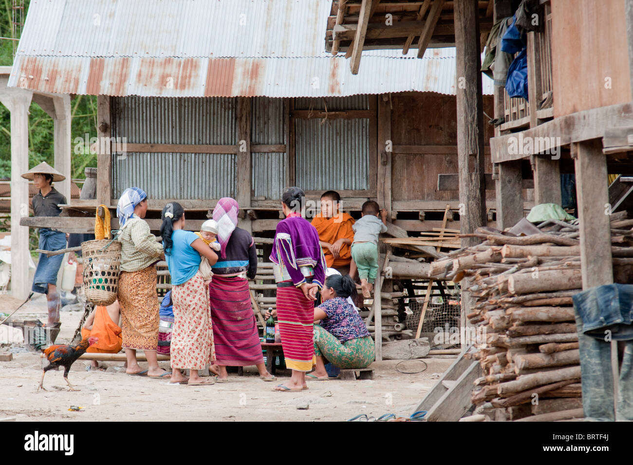 Palaung High Resolution Stock Photography and Images - Alamy