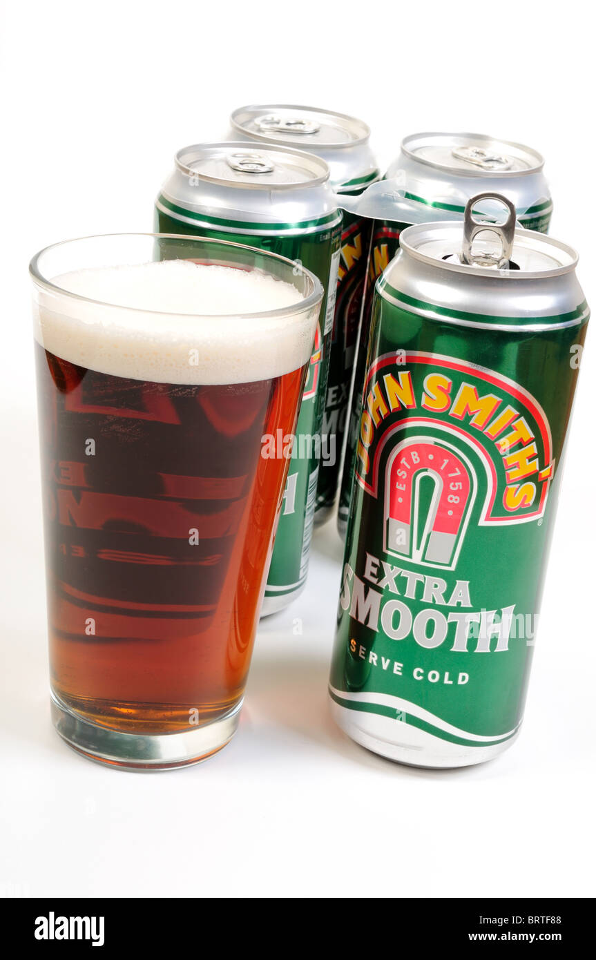 John smiths beer glass hi-res stock photography and images - Alamy
