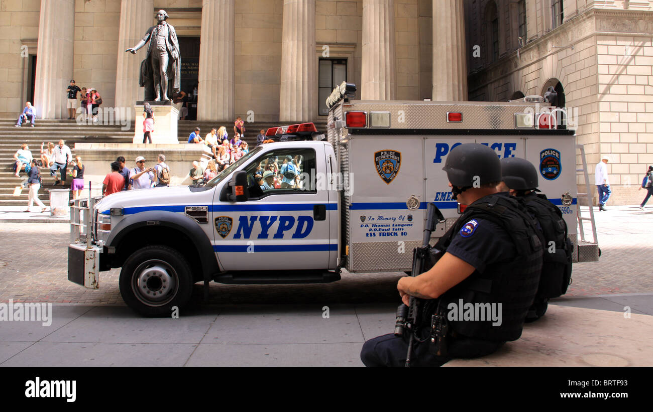 New York Police Department, NYPD, on Wall Street, Manhattan, New York ...