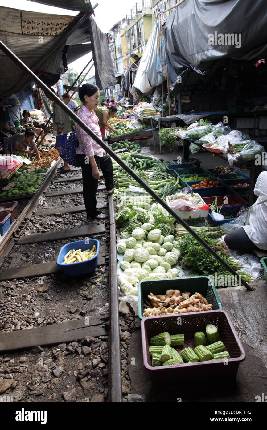 Food market on rail tracks hi-res stock photography and images - Alamy