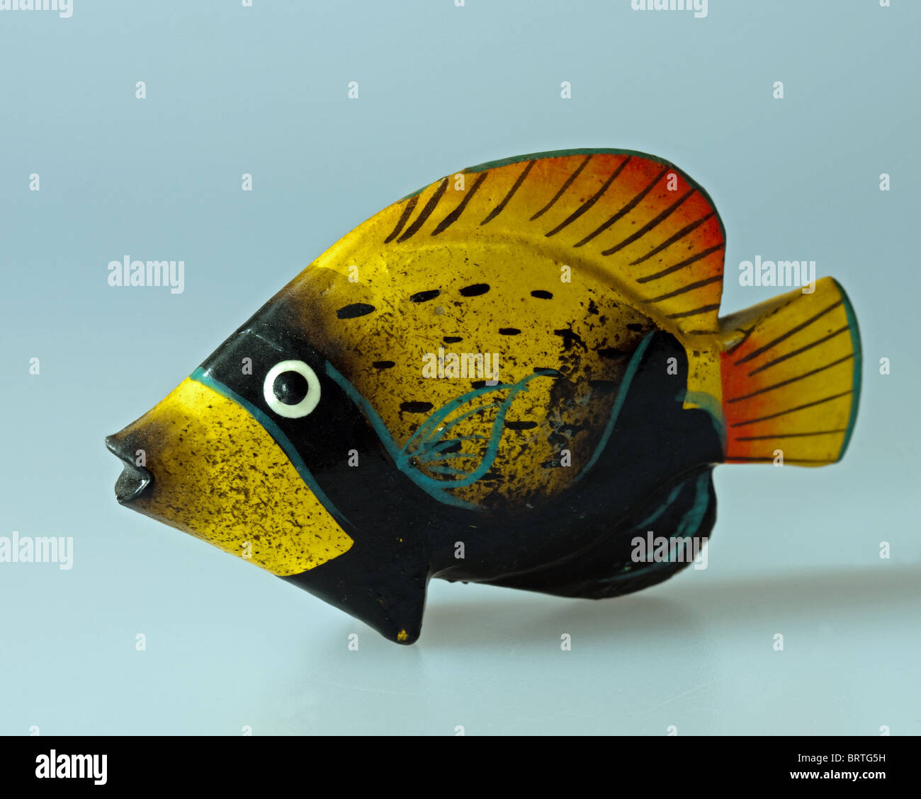Wood wooden fish carving hi-res stock photography and images - Alamy