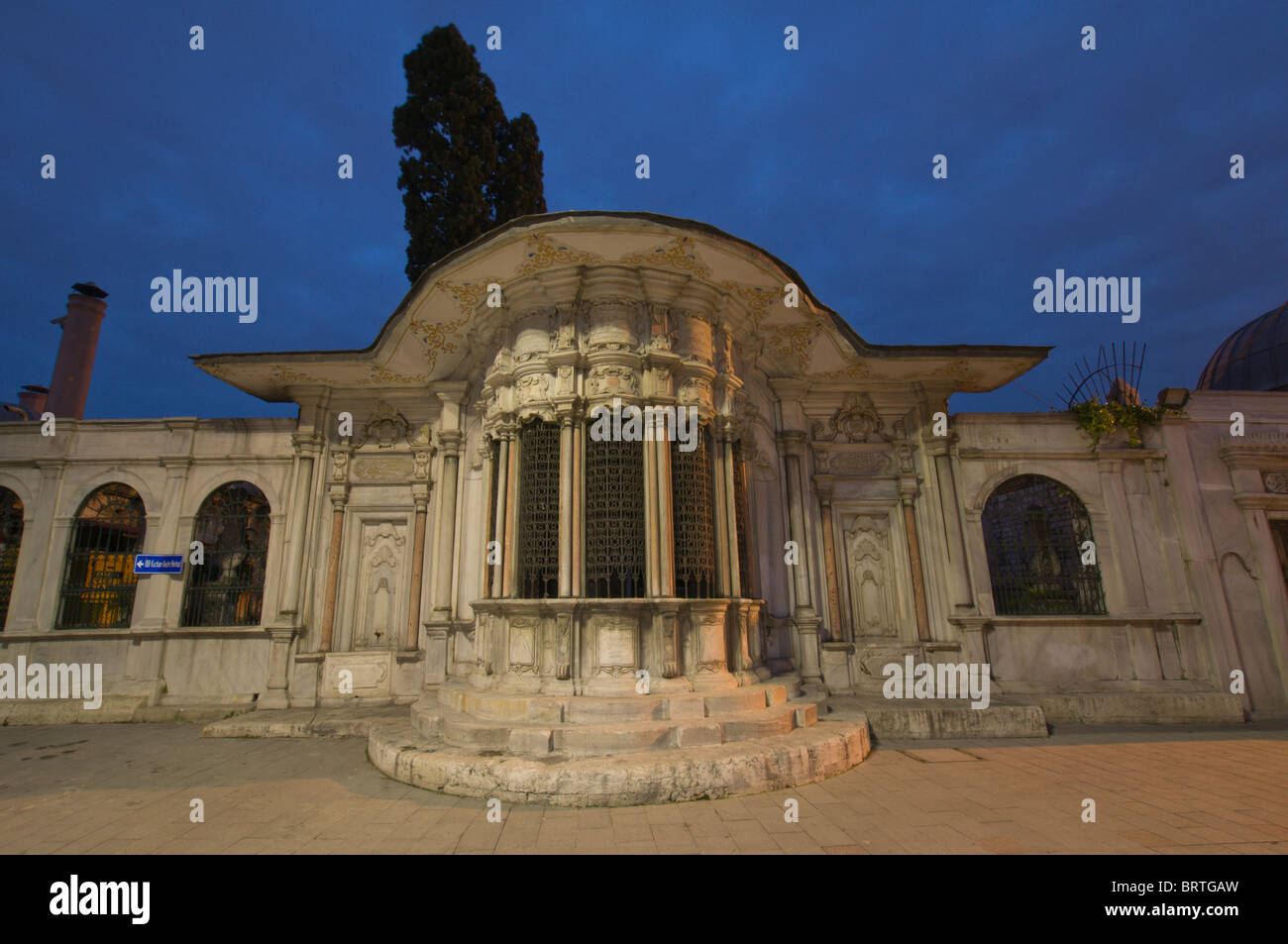 Eyüp sultan mosque hi-res stock photography and images - Alamy