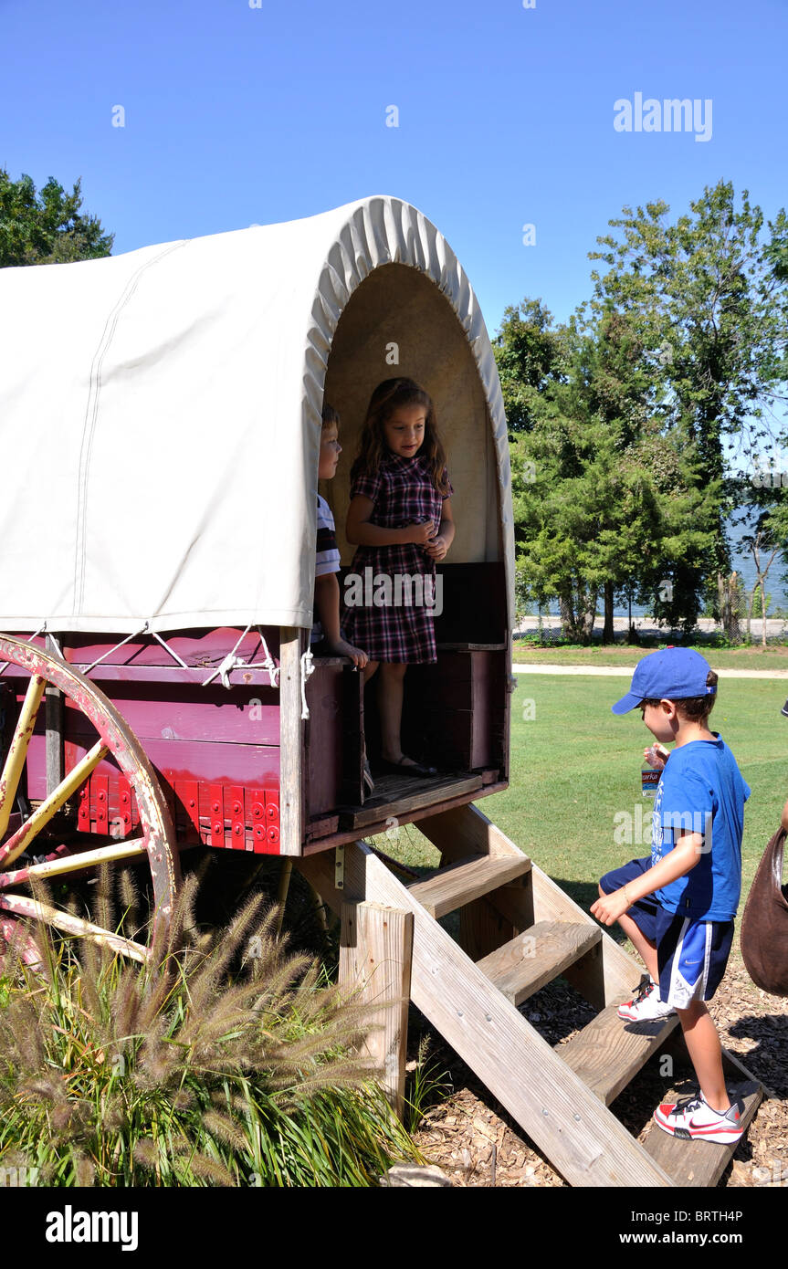 Kids wagon hi-res stock photography and images - Alamy