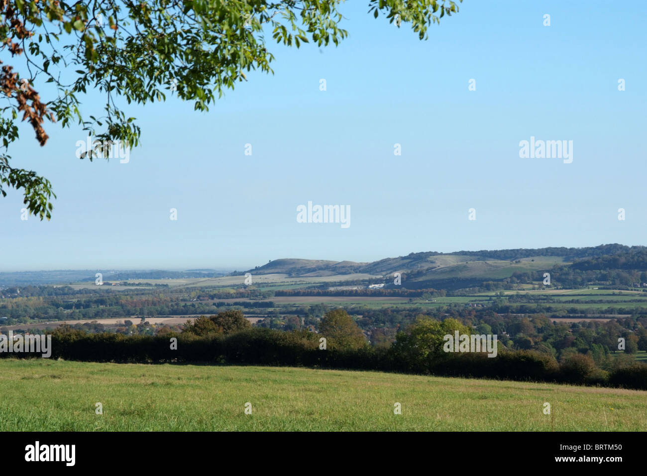 Ivinghoe hills from Tring Down Stock Photo - Alamy