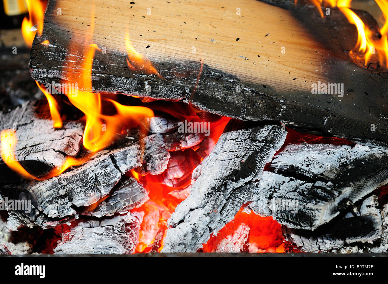 Cedar fire hi-res stock photography and images - Alamy