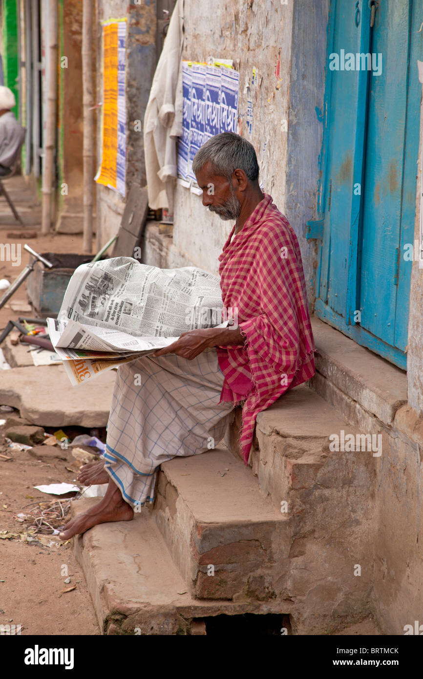 Typical indian street scene hi-res stock photography and images - Alamy