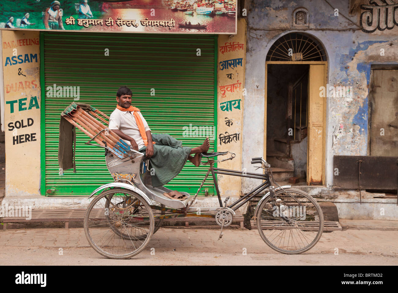 Indian cycle rickshaw hi-res stock photography and images - Alamy