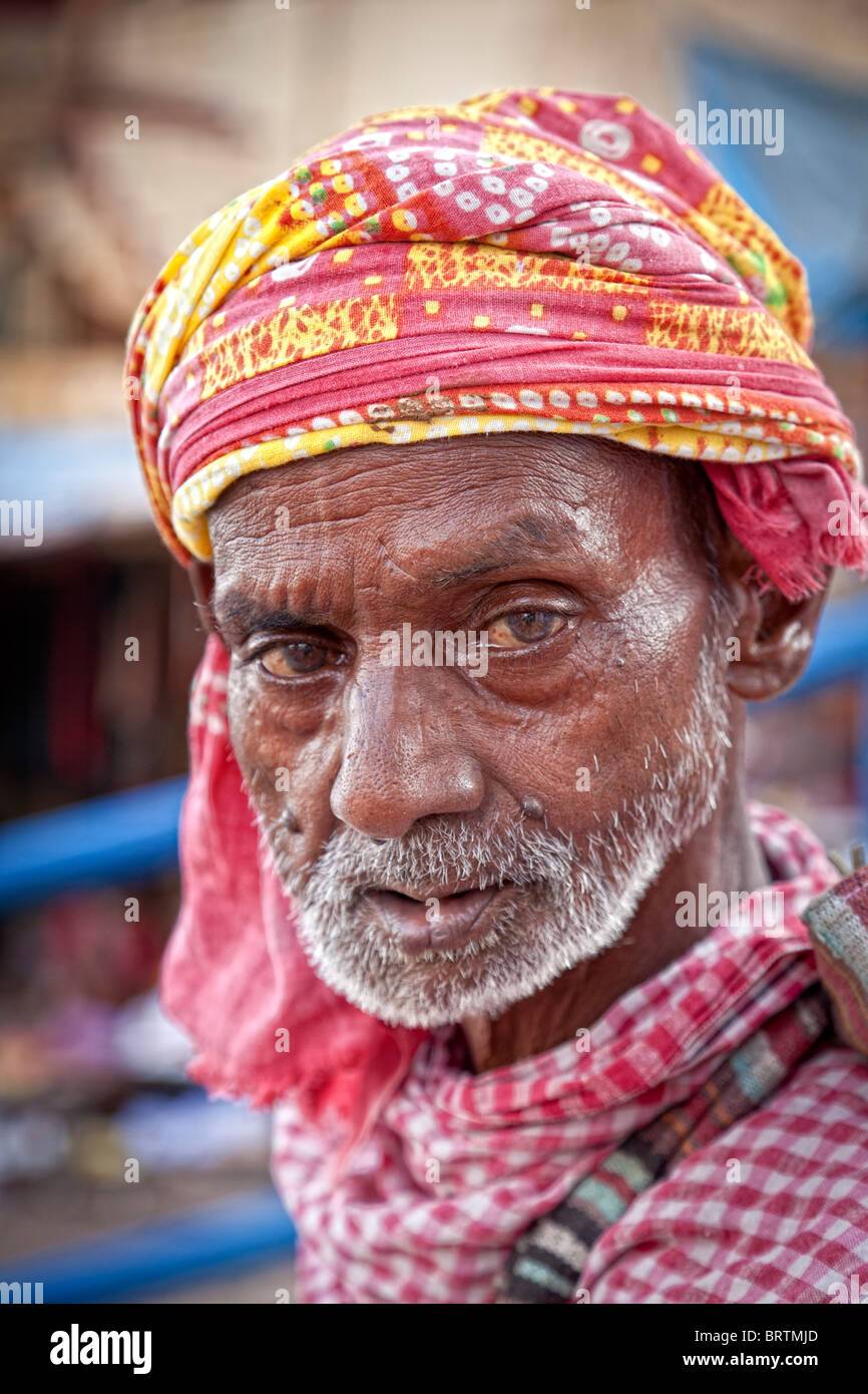 Homeless indian hi-res stock photography and images - Alamy