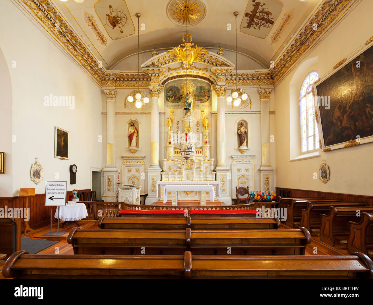 Notre dame des victoires hi-res stock photography and images - Alamy