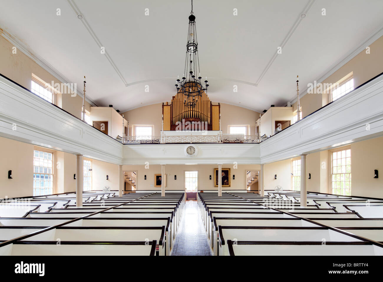Interior methodist church hi-res stock photography and images - Alamy