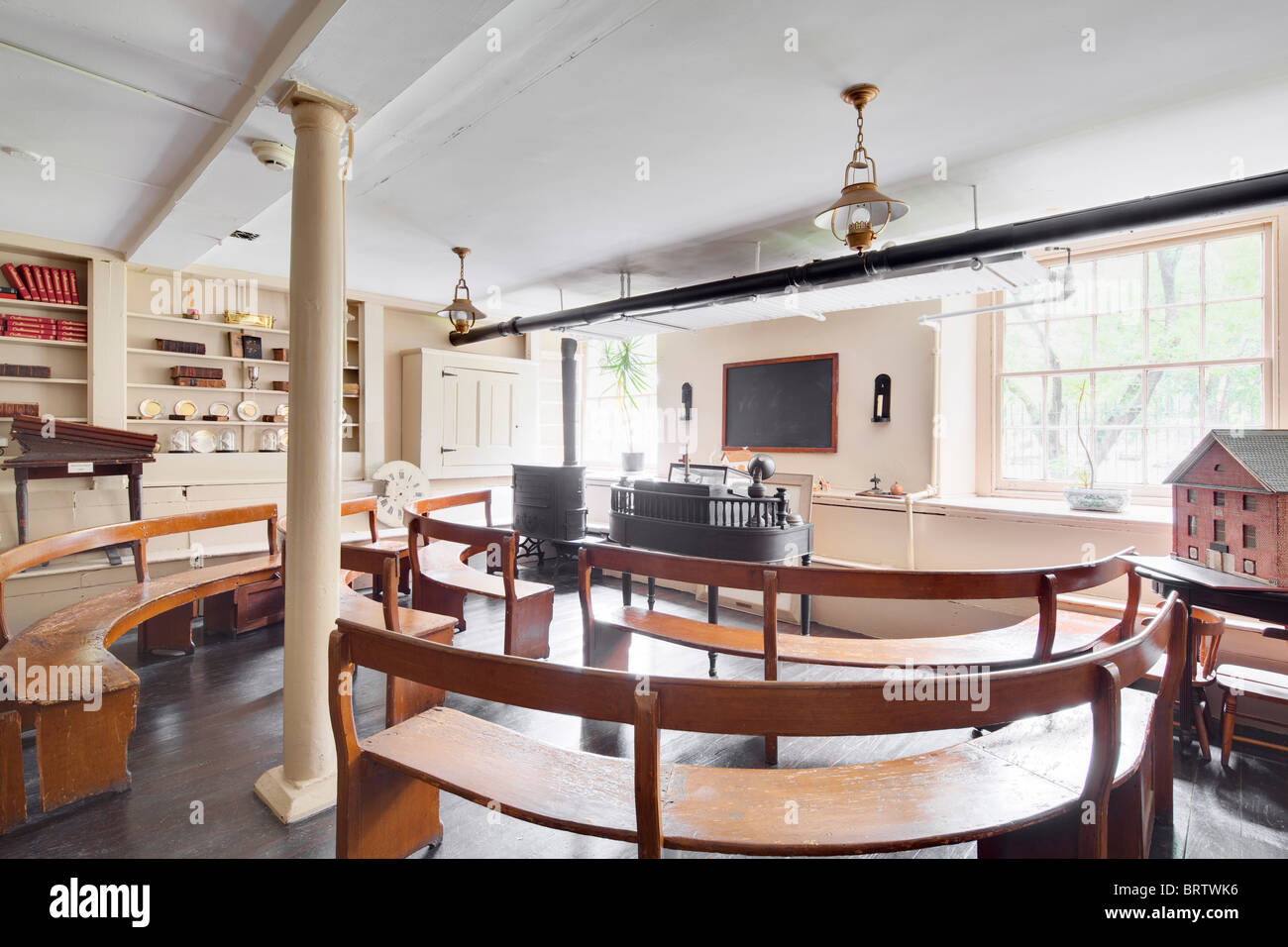 Interior methodist church hi-res stock photography and images - Alamy