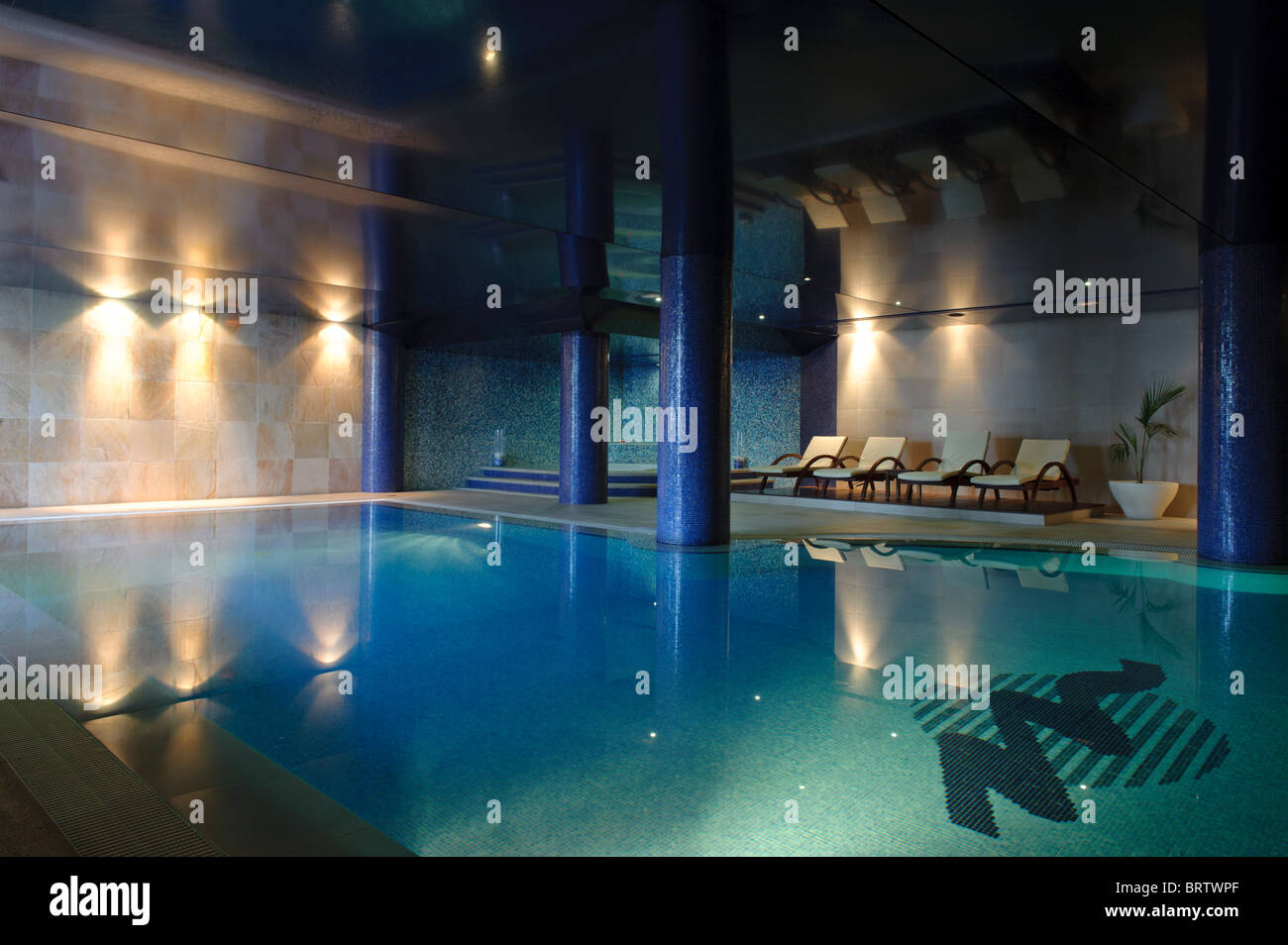 Indoor swimming pool Stock Photo - Alamy