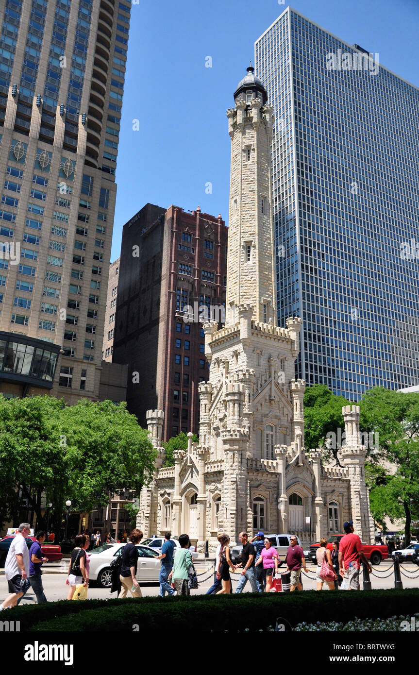 Old chicago water tower hi-res stock photography and images - Alamy