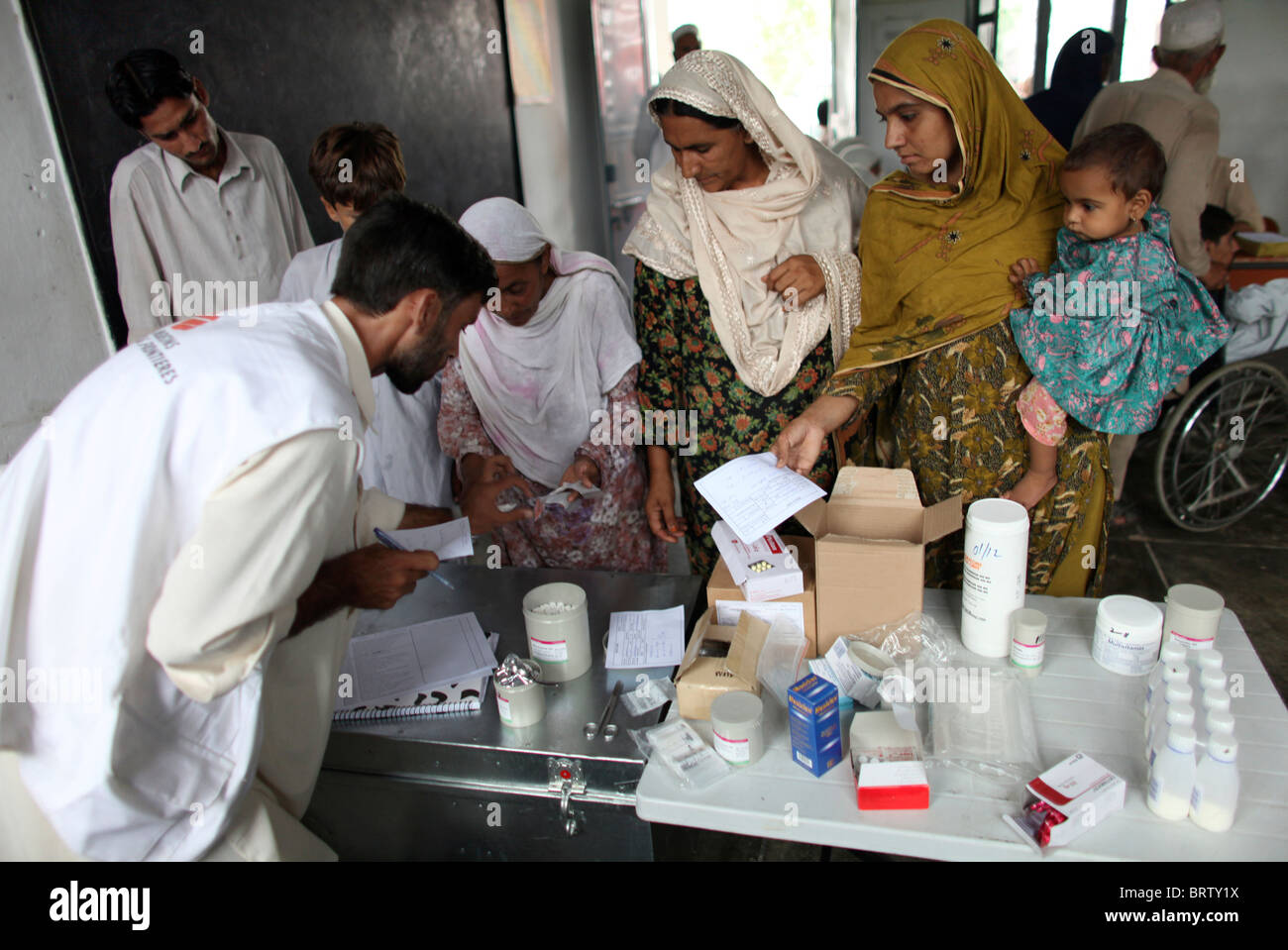 clinic of MSF for victims of floods in pakistan Stock Photo - Alamy