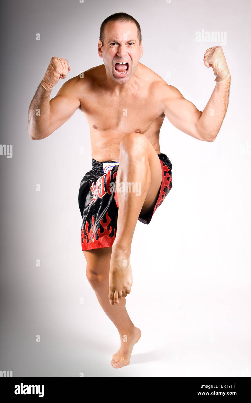 Muay Thai fighter Stock Photo - Alamy