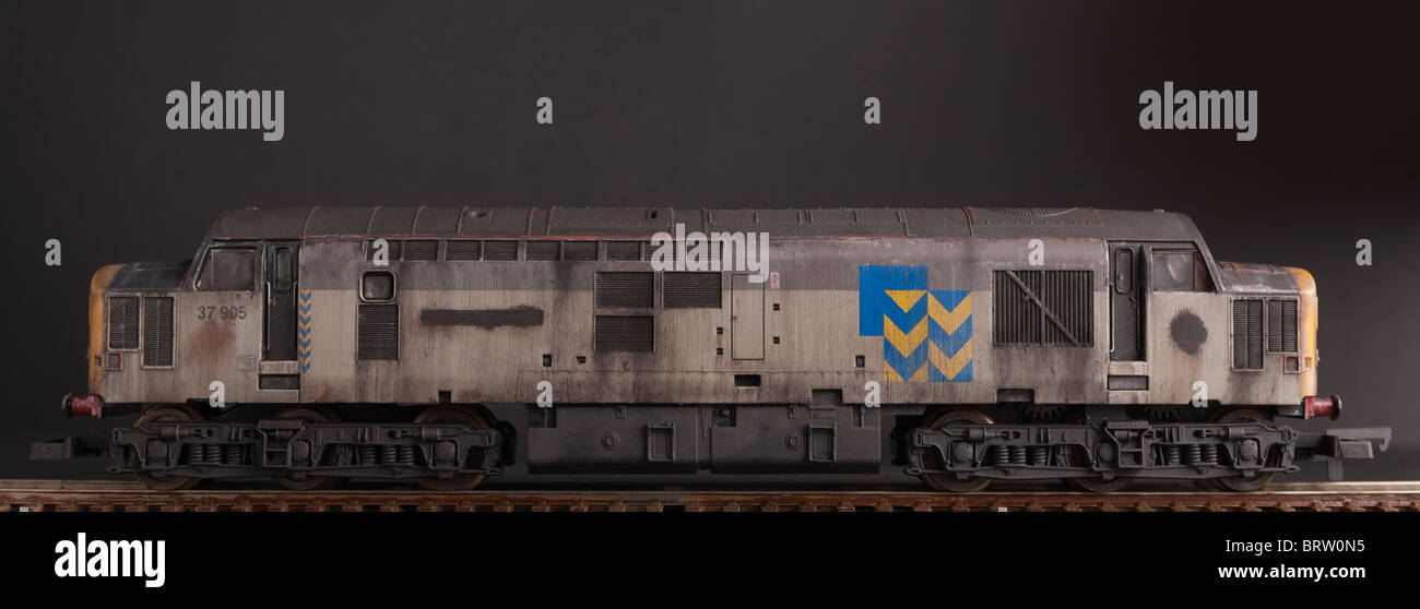 Class 37 Diesel, Trainload Freight Metals Livery Stock Photo - Alamy