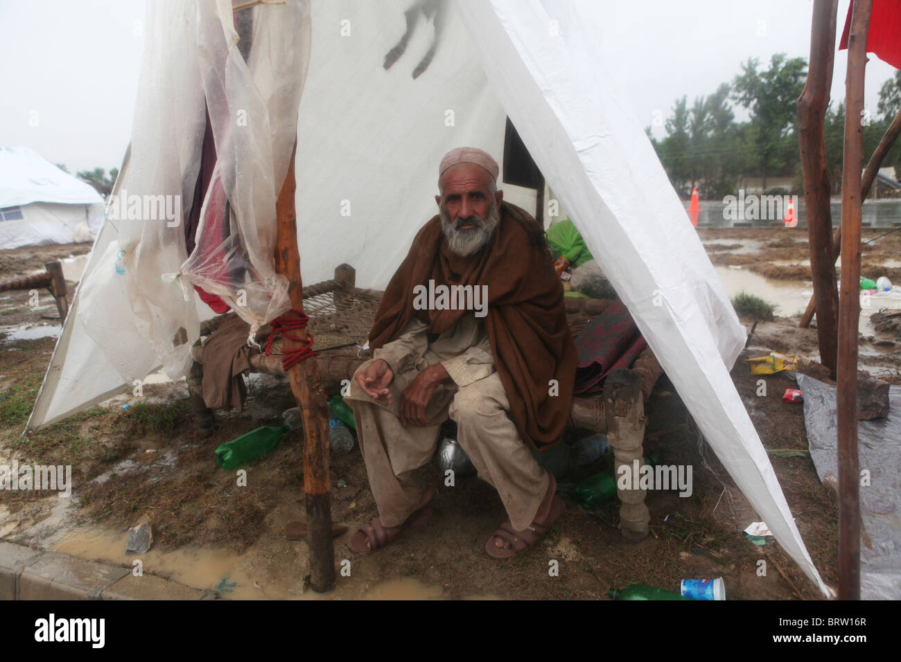 Victims of severe floods in Pakistan (2010 Stock Photo - Alamy