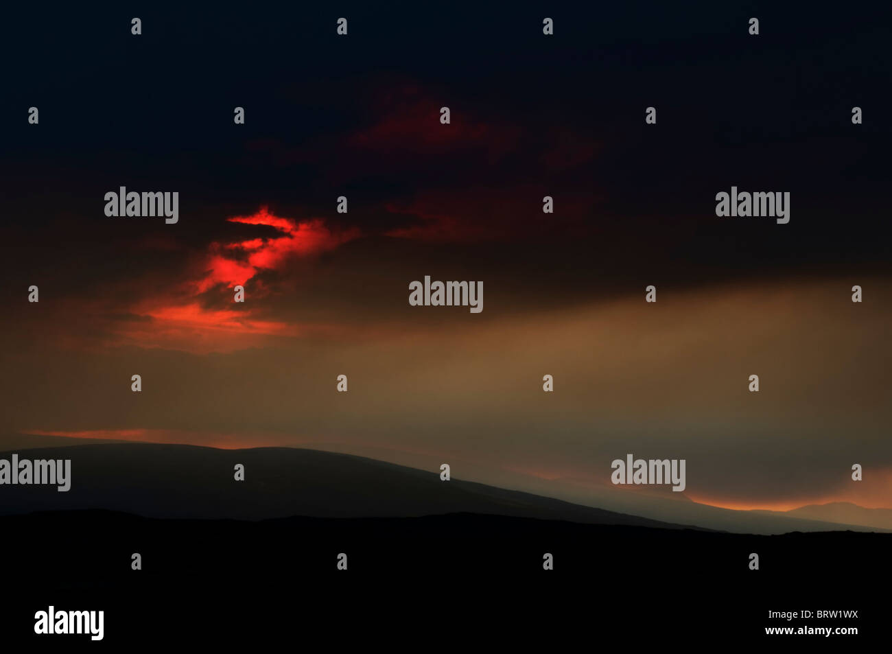 Stunning fiery red sunset over Loch Shin mountain area, Sutherland ...