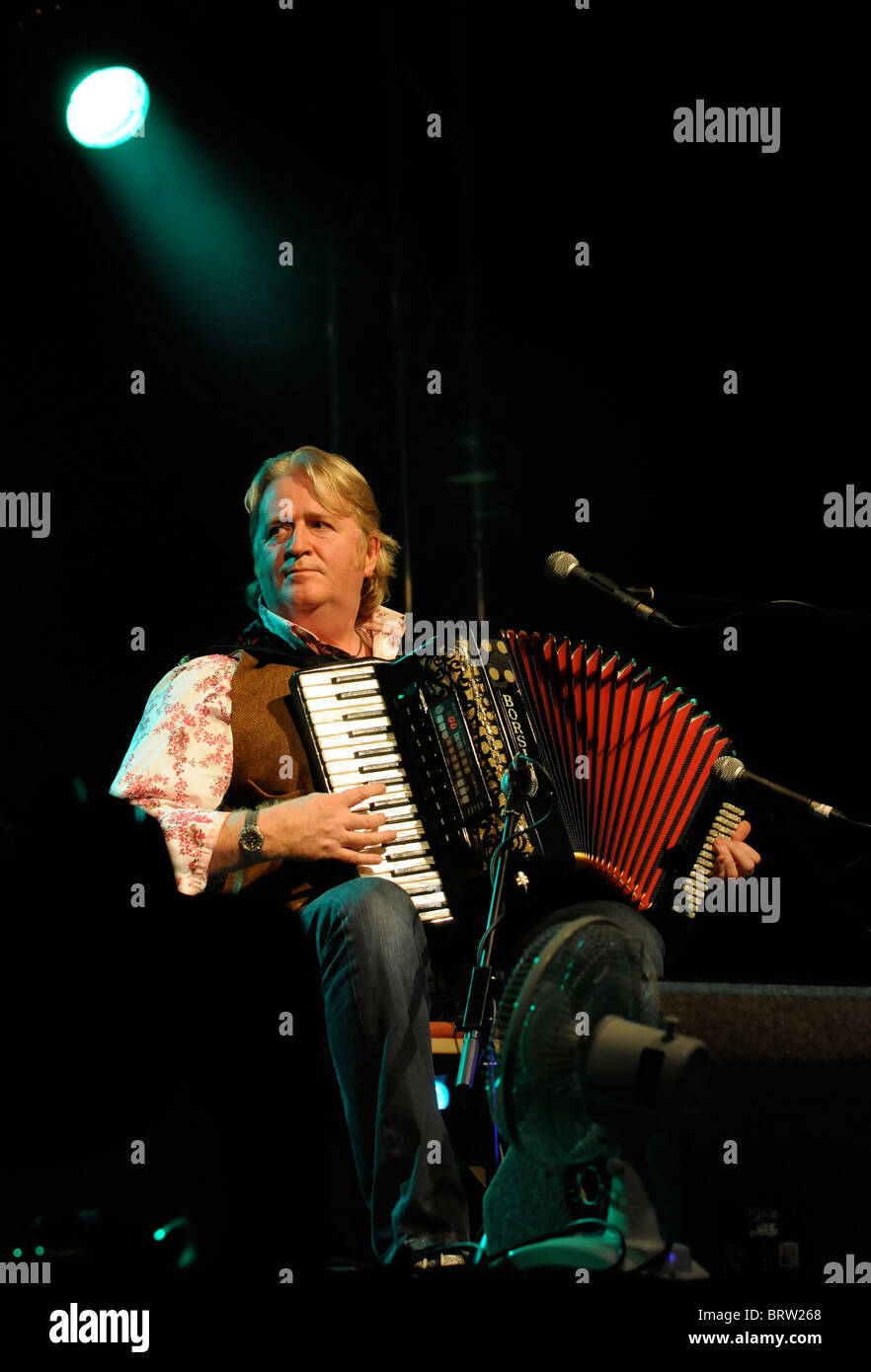 Phil cunningham folk hi-res stock photography and images - Alamy