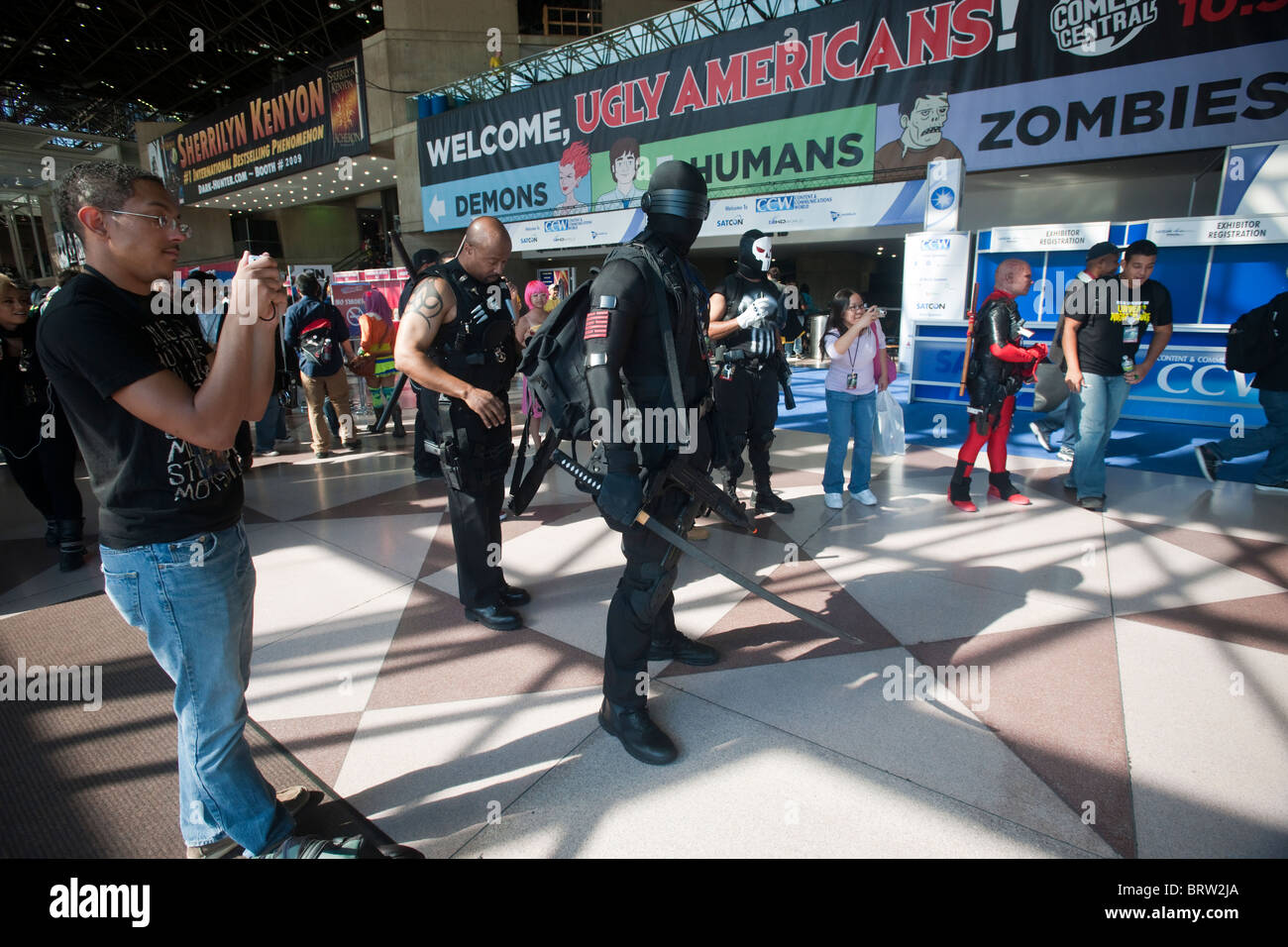 Thousands arrive at Comic Con at the Jacob Javits Convention Center in ...