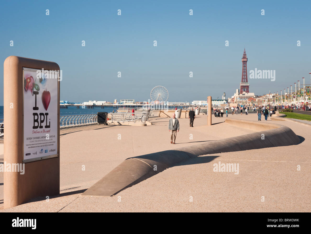 Blackpools new promenade hi-res stock photography and images - Alamy
