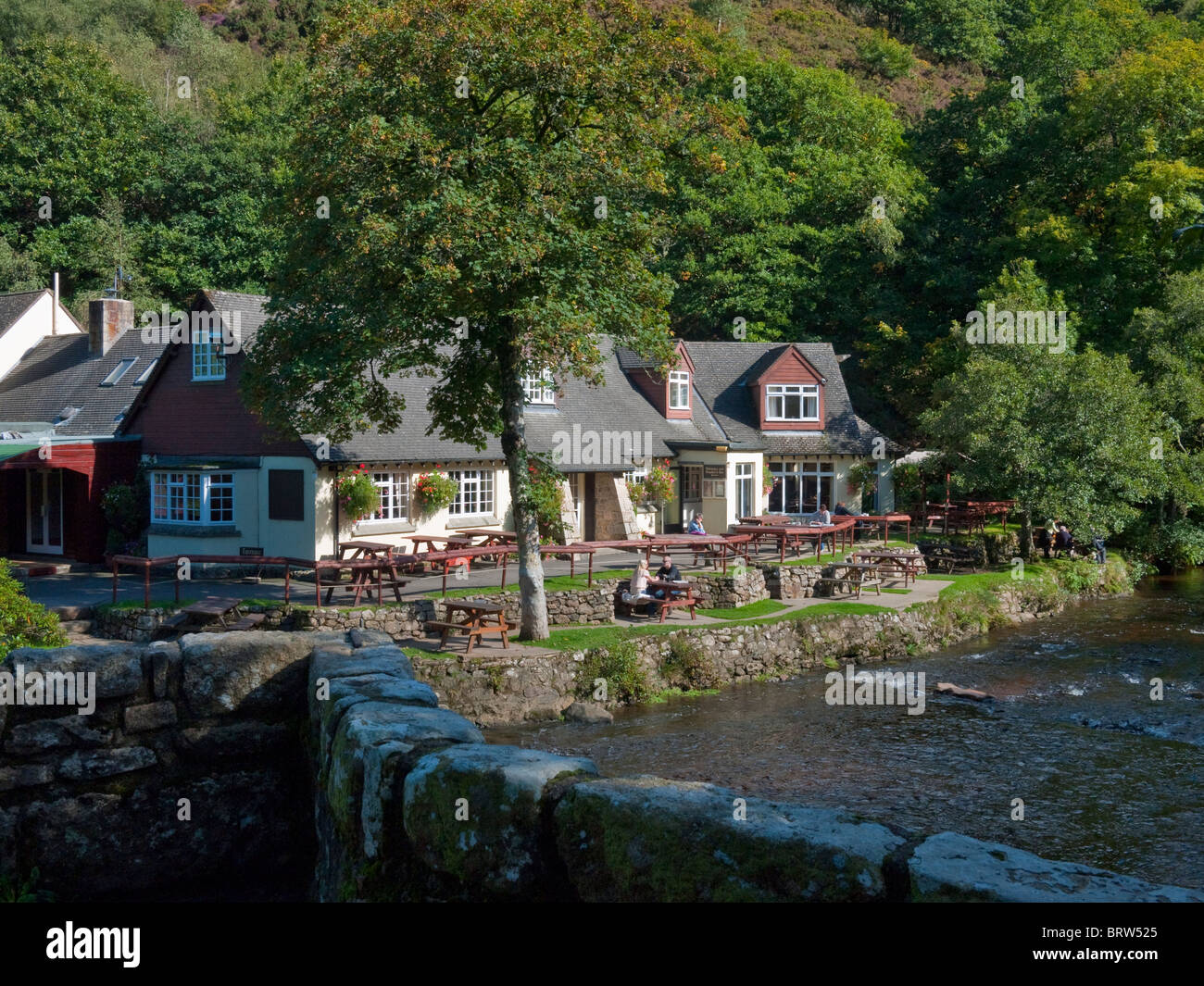 Fingle Bridge Inn by the River Teign from Fingle Bridge in Dartmoor ...
