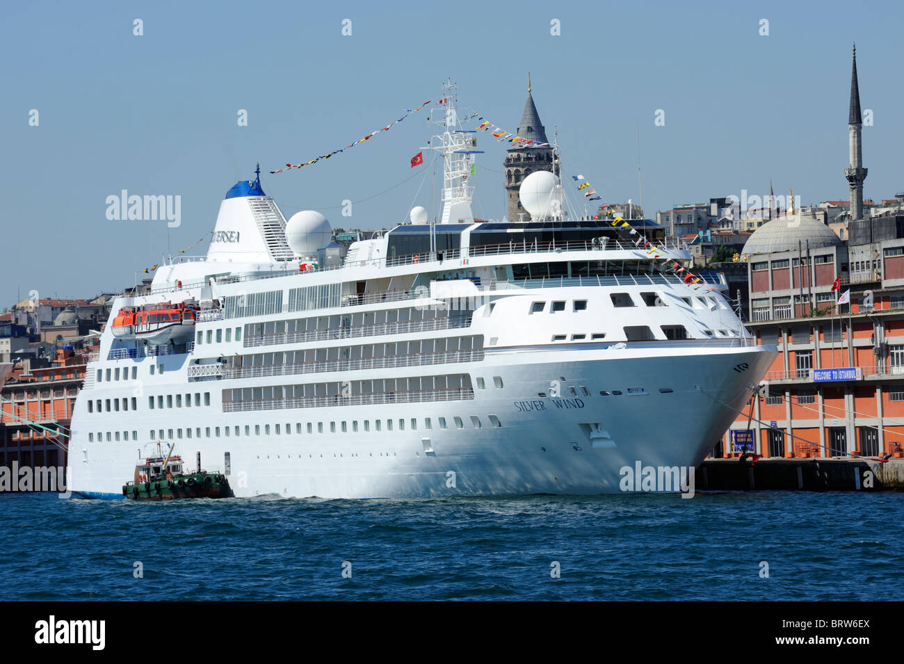 Silver wind hi-res stock photography and images - Alamy