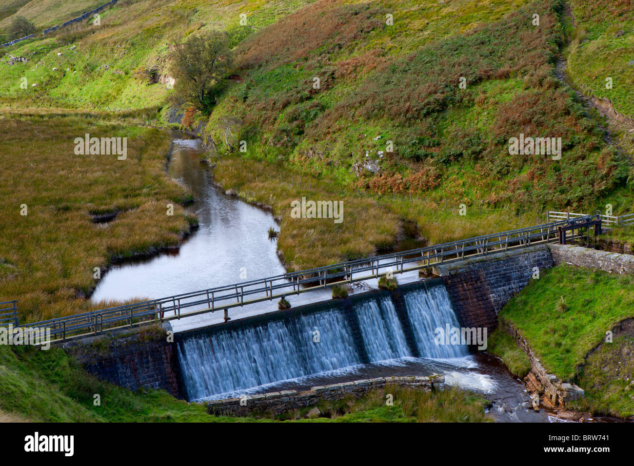 Angram Reservoir Dam Stock Photo - Alamy