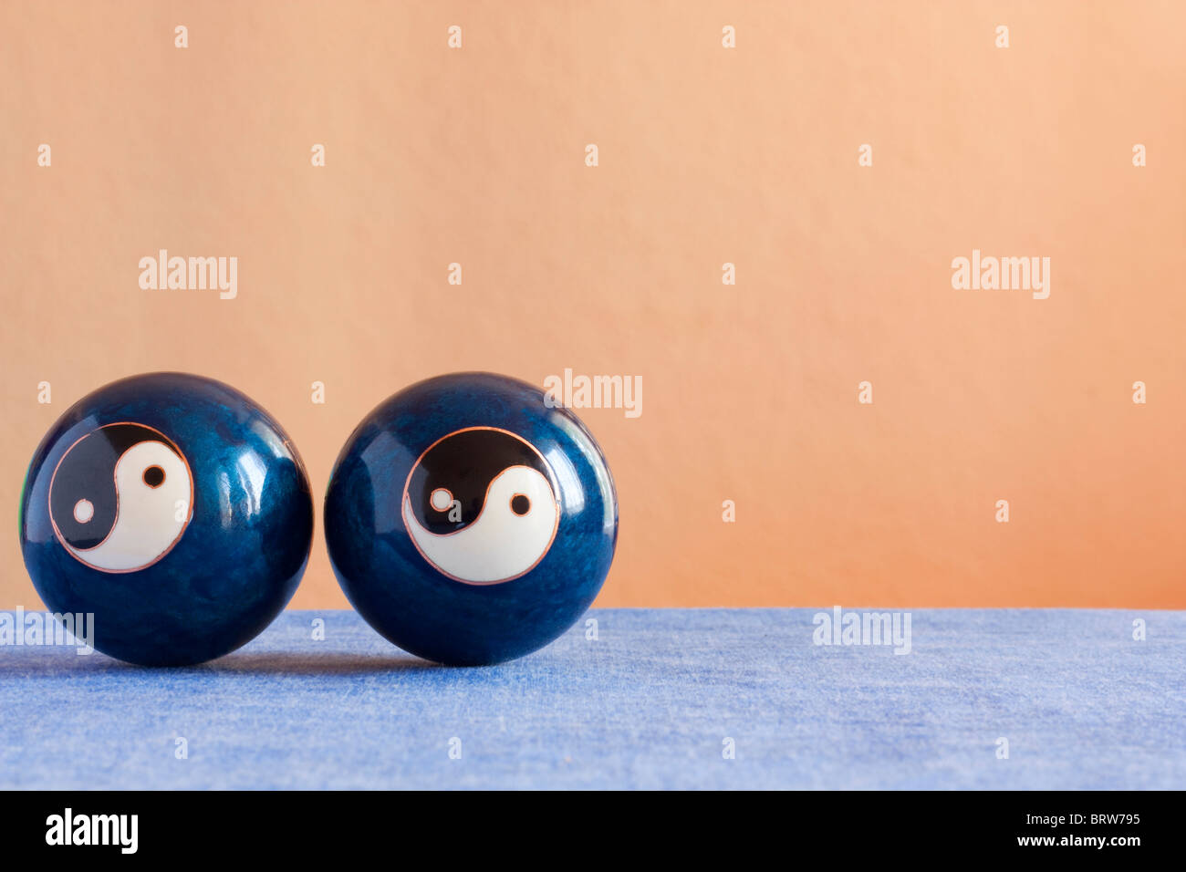 Yin yang ball hi-res stock photography and images - Alamy