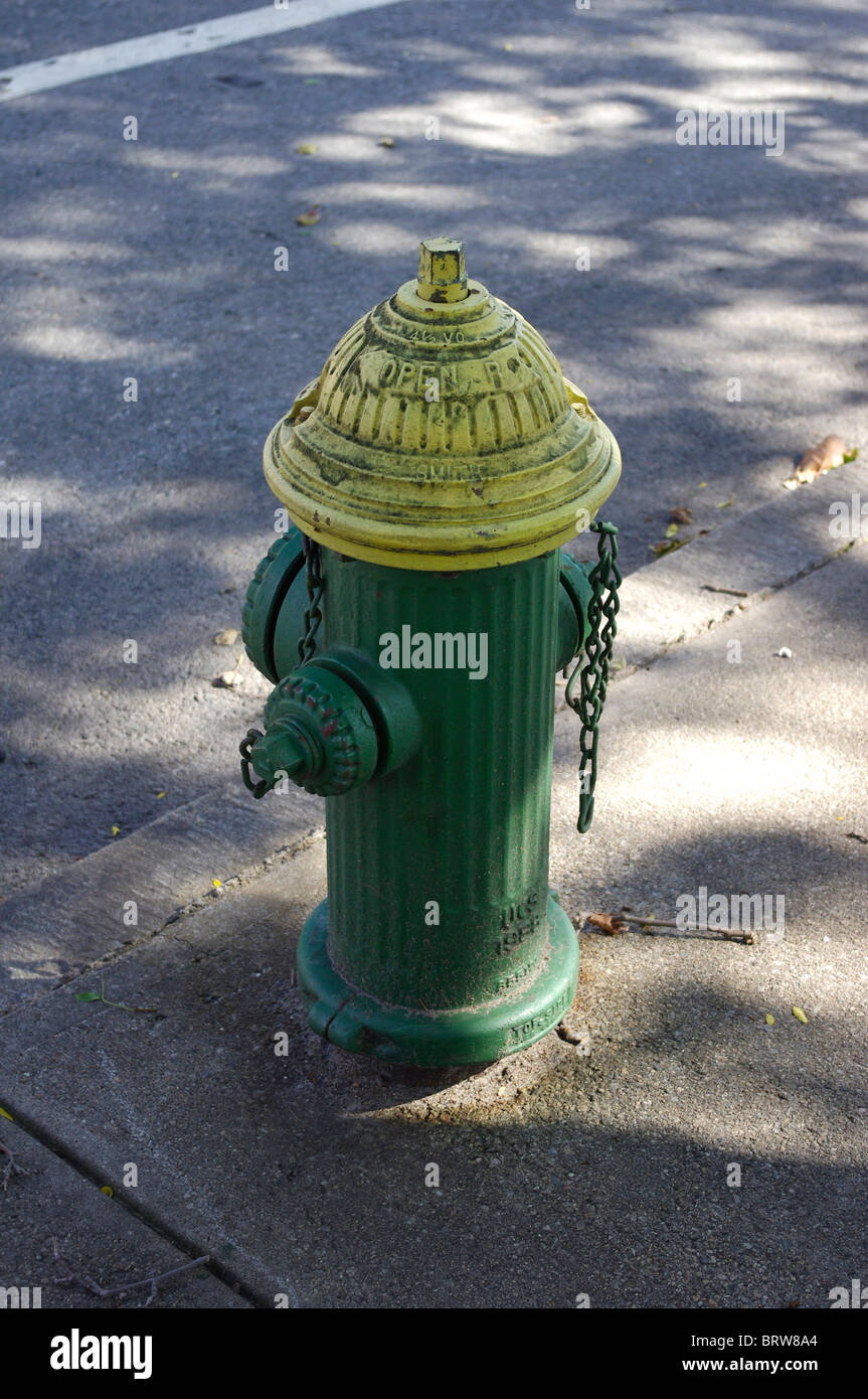 Photo of a fire hydrant Stock Photo - Alamy