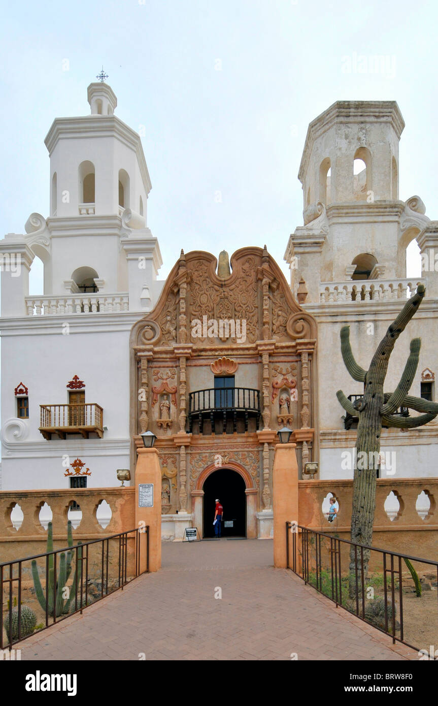 Mission San Xavier del Bac Tucson Arizona Stock Photo - Alamy