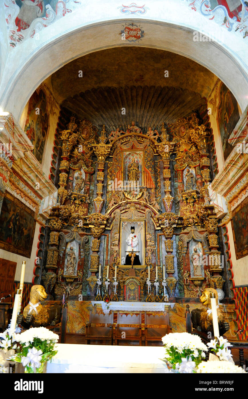 Interior of Mission San Xavier del Bac Tucson Arizona Stock Photo - Alamy