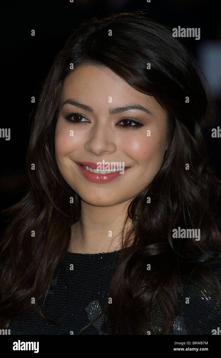Miranda cosgrove hi-res stock photography and images - Alamy
