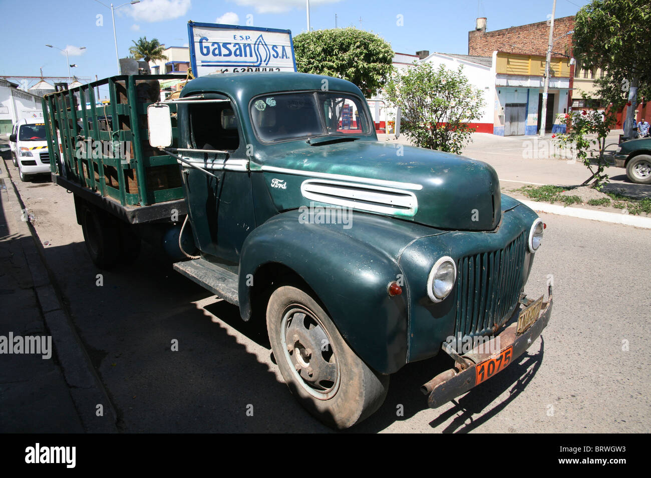 truck in Colombia Stock Photo - Alamy