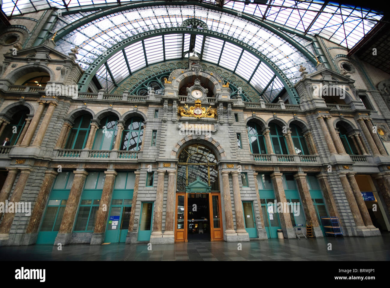 Antwerp central station belgium hi-res stock photography and images - Alamy