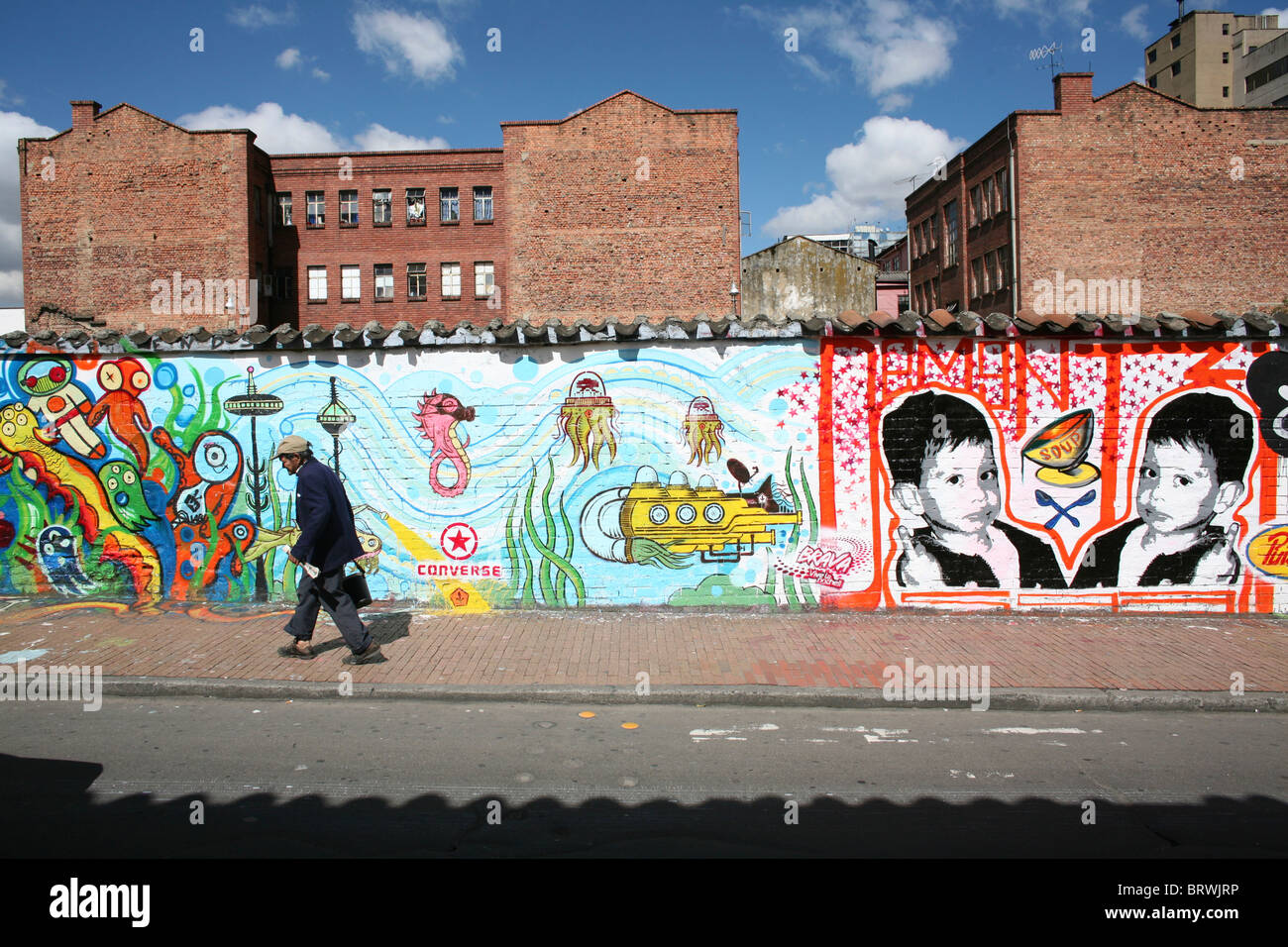 Graffiti in colombia hi-res stock photography and images - Alamy