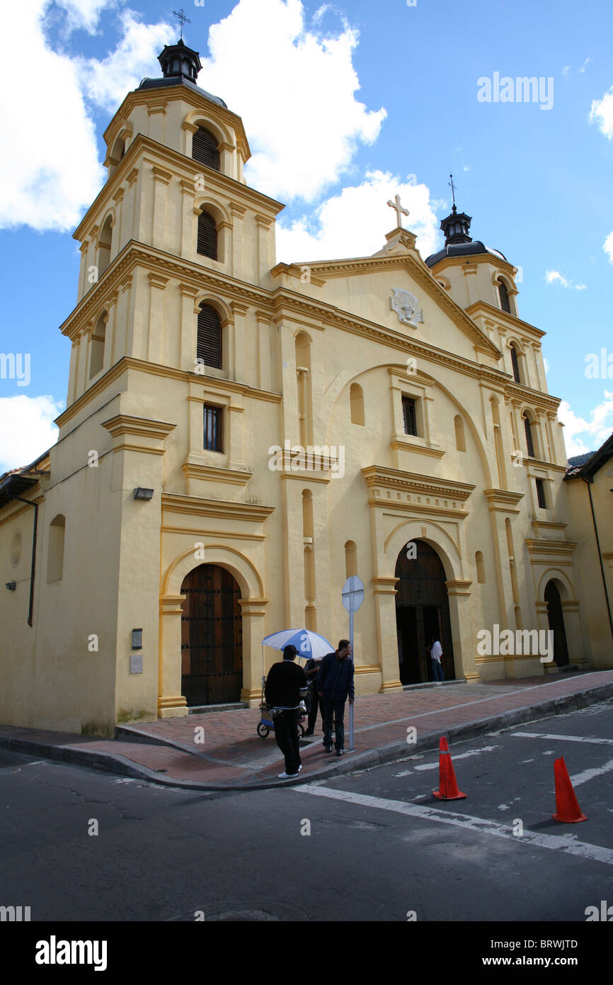 Catholics praying church hi-res stock photography and images - Alamy