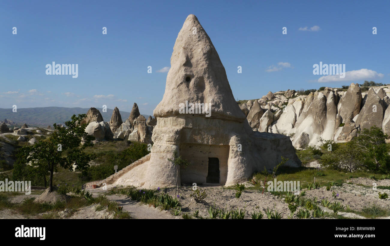 Tuff cone hi-res stock photography and images - Alamy