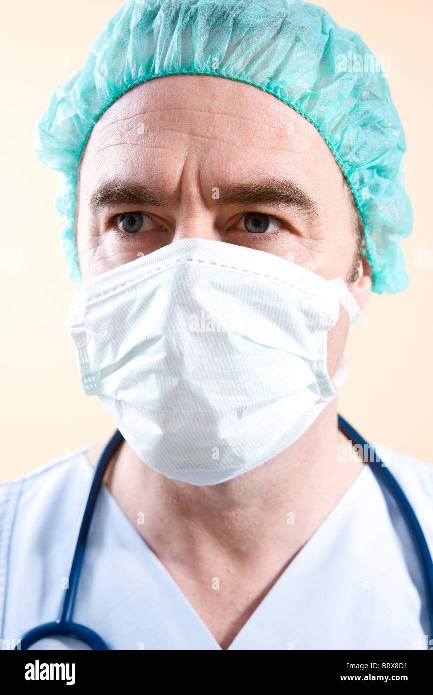 Portrait of a surgeon Stock Photo - Alamy