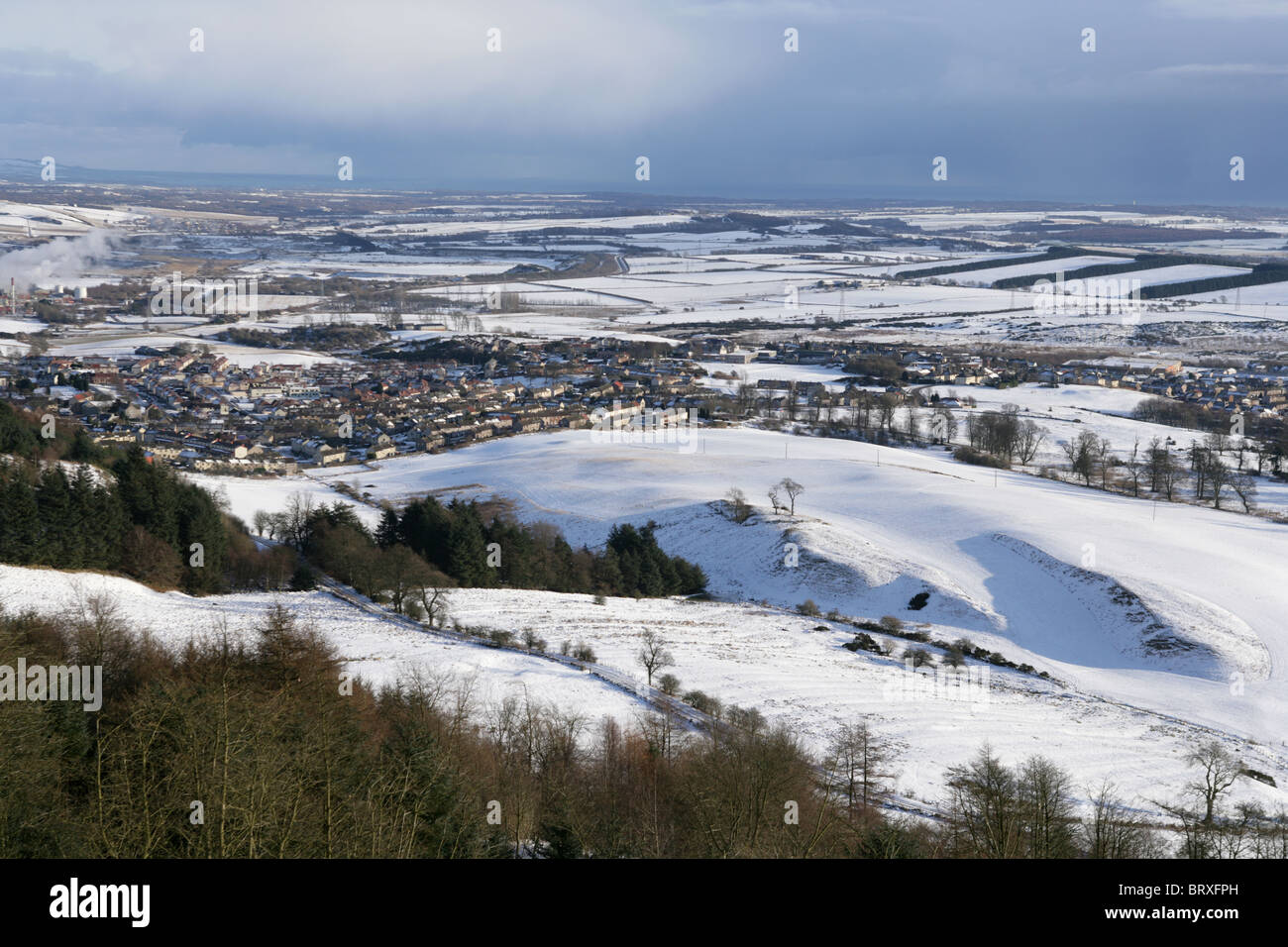 looking down to Ballingry from Benarty Hill Stock Photo - Alamy
