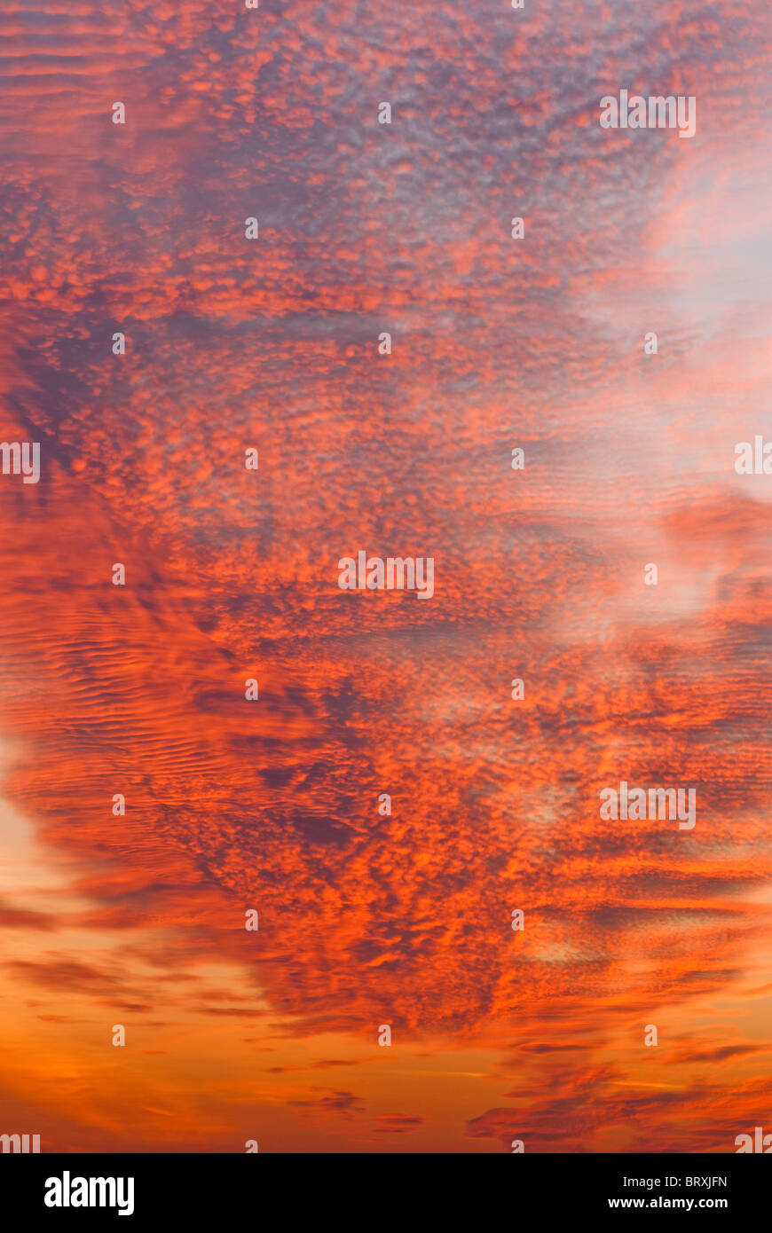 Dramatic sky with red clouds Stock Photo - Alamy