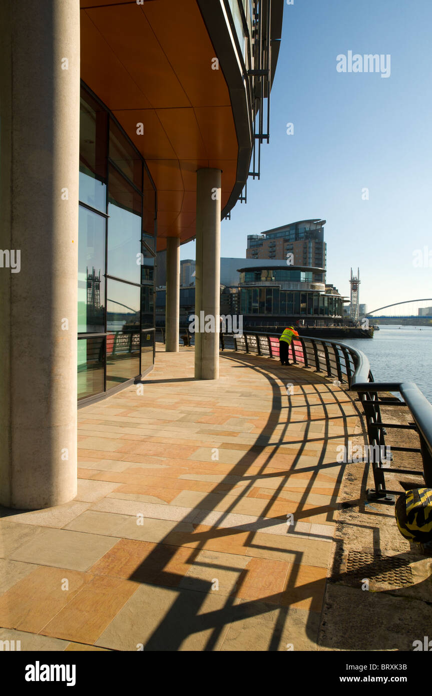 Waterfront walkway outside the BBC Quay House at MediaCityUK, Salford ...